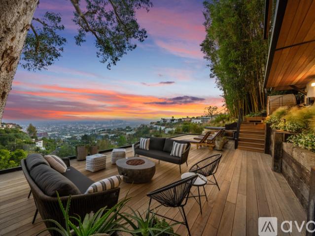 4 BR, 4.5 BA Apartment 8800 Hollywood Blvd, Los Angeles, CA 90069