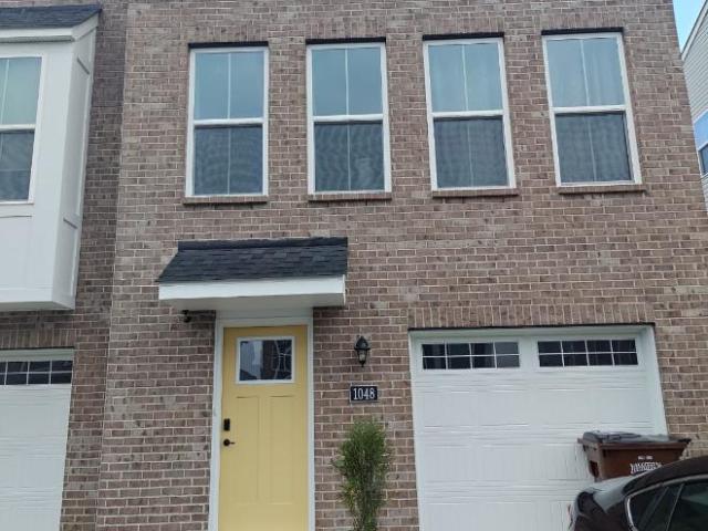 4 Br, 4 bath, Townhouse/Brownstone/RowHouse 1048 Steamboat Dr