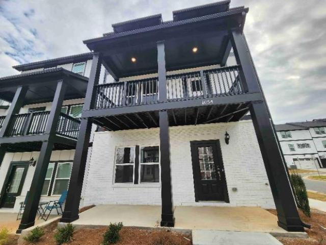 4 Br, 4 bath, Townhouse/Brownstone/RowHouse 1054 Knoxboro Ln