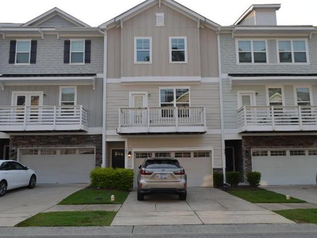 4 Br, 4 bath, Townhouse/Brownstone/RowHouse 1021 Diamond Dove Lane