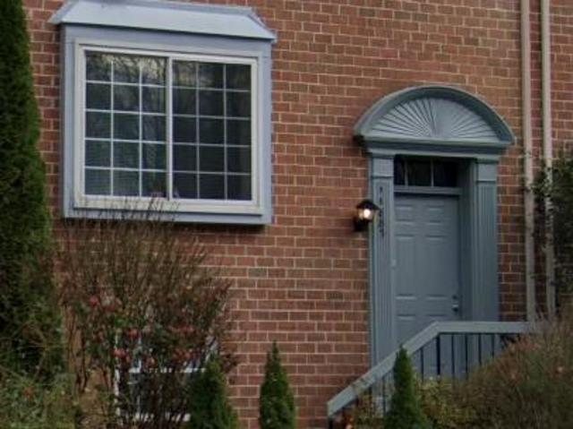 4 Br, 4 bath, Townhouse/Brownstone/RowHouse 11883 Blue Feburary Way
