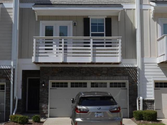 4 Br, 4 bath, Townhouse/Brownstone/RowHouse 1124 Finch Court