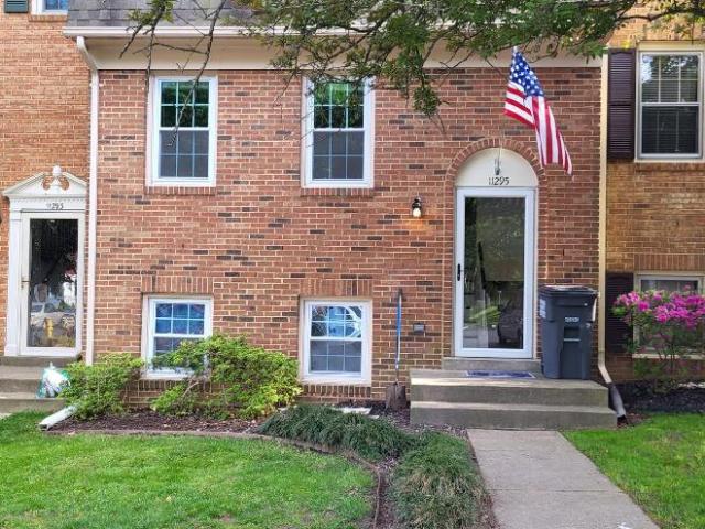 4 Br, 4 bath, Townhouse/Brownstone/RowHouse 11295 Edgemoor Ct