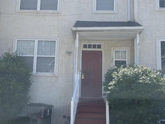 4 Br, 4 bath, Townhouse/Brownstone/RowHouse 124 Richards Lane