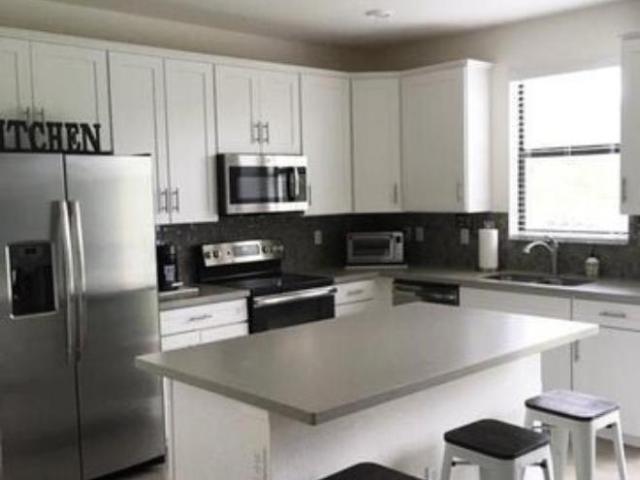 4 Br, 4 bath, Townhouse/Brownstone/RowHouse 12932 Anthorne Lane