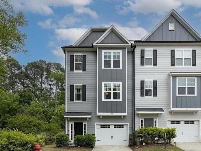 4 Br, 4 bath, Townhouse/Brownstone/RowHouse 1381 Regents Ln