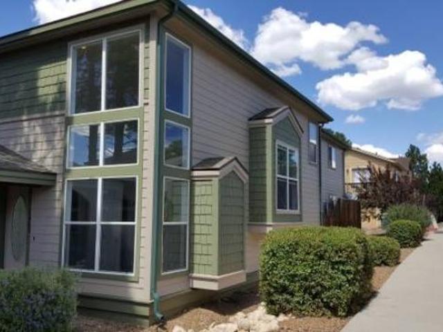 4 Br, 4 bath, Townhouse/Brownstone/RowHouse 1396 East Scarlet Way