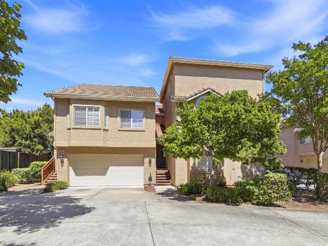 4 Br, 4 bath, Townhouse/Brownstone/RowHouse 16752 San Luis Way