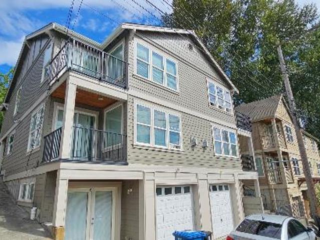 4 Br, 4 bath, Townhouse/Brownstone/RowHouse 1813 S Bush Pl