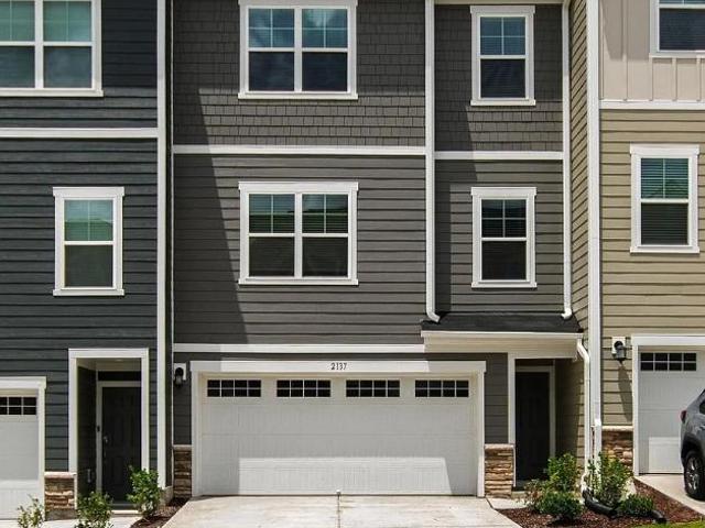 4 Br, 4 bath, Townhouse/Brownstone/RowHouse 2137 Terrawood Dr