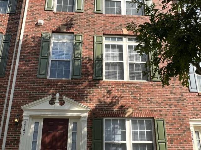 4 Br, 4 bath, Townhouse/Brownstone/RowHouse 2347 Abington Dr