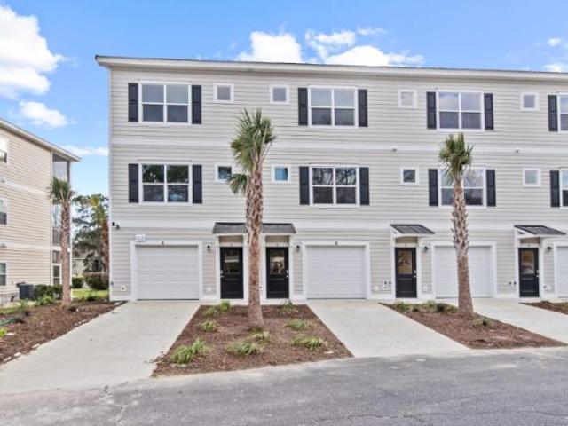 4 Br, 4 bath, Townhouse/Brownstone/RowHouse 2486 h Coastline Court
