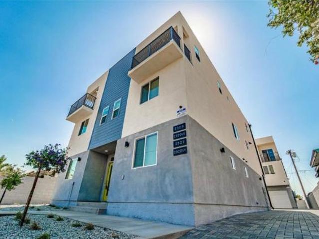 4 Br, 4 bath, Townhouse/Brownstone/RowHouse 2520 Boulder St