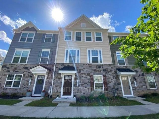 4 Br, 4 bath, Townhouse/Brownstone/RowHouse 2803 Wheatland Station Way