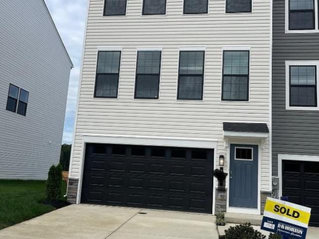 4 Br, 4 bath, Townhouse/Brownstone/RowHouse 351 Soft Rush Ln