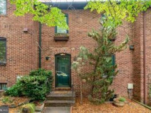 4 Br, 4 bath, Townhouse/Brownstone/RowHouse 35 City Gate Lane