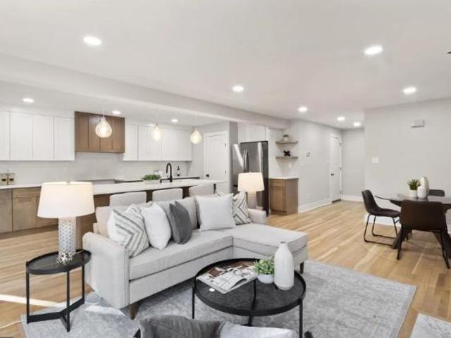 4 Br, 4 bath, Townhouse/Brownstone/RowHouse 3920 12th St S