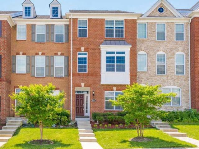 4 Br, 4 bath, Townhouse/Brownstone/RowHouse 43217 Whelplehill Ter
