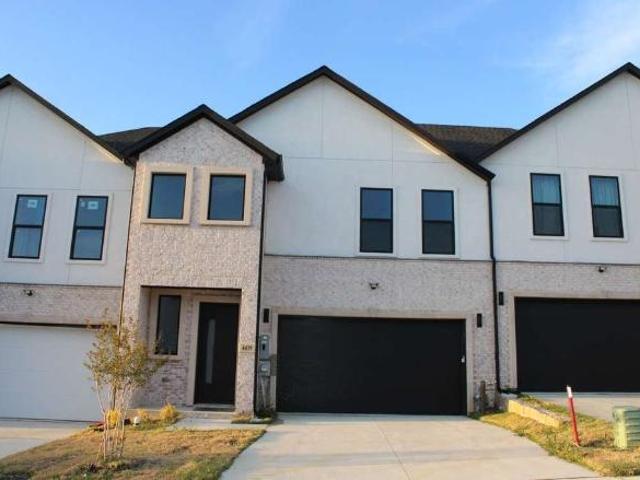 4 Br, 4 bath, Townhouse/Brownstone/RowHouse 4443 Fatima Drive