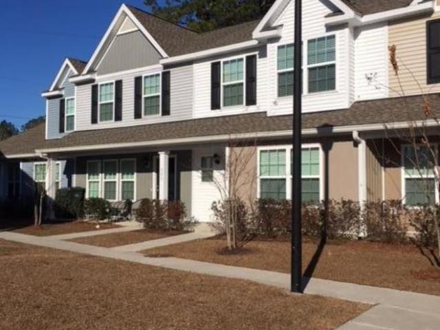 4 Br, 4 bath, Townhouse/Brownstone/RowHouse 447 Truman Dr