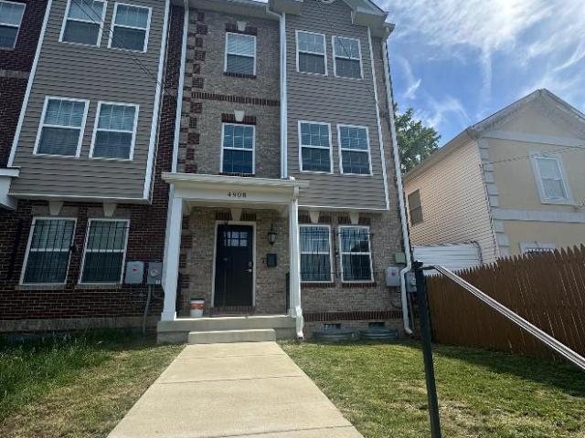 4 Br, 4 bath, Townhouse/Brownstone/RowHouse 4908 D Street SE