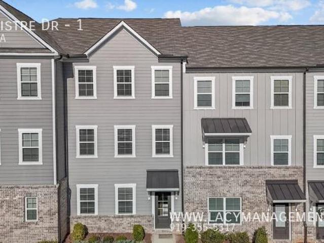 4 Br, 4 bath, Townhouse/Brownstone/RowHouse 533 Bistre Dr