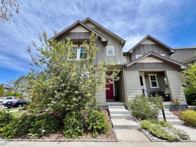 4 Br, 4 bath, Townhouse/Brownstone/RowHouse 5992 Central Park Blvd