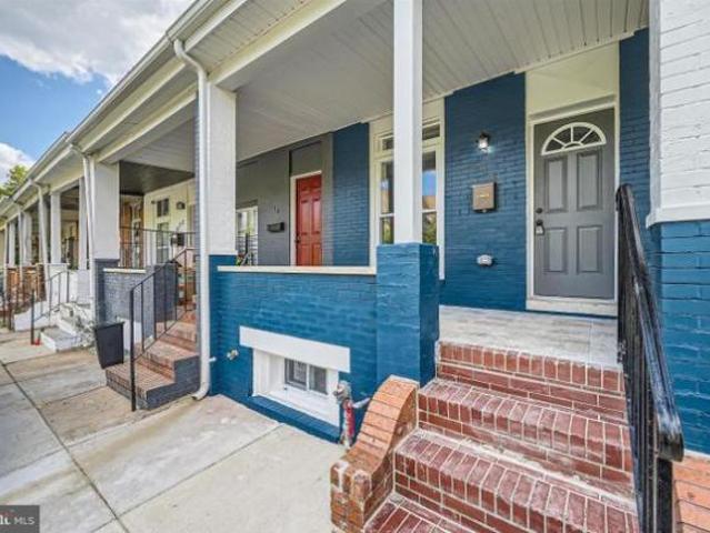 4 Br, 4 bath, Townhouse/Brownstone/RowHouse 616 N Streeper St