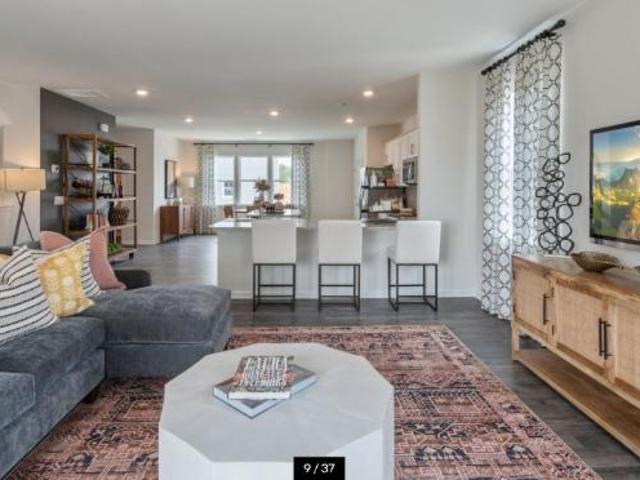 4 Br, 4 bath, Townhouse/Brownstone/RowHouse 761 Dorset Stream Dr