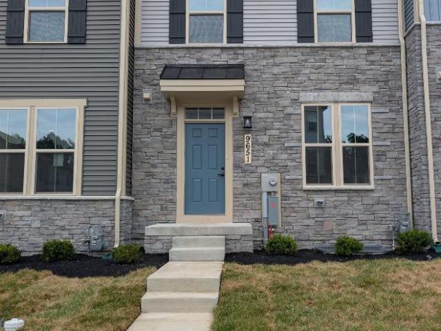 4 Br, 4 bath, Townhouse/Brownstone/RowHouse 9651 Klamath Ct