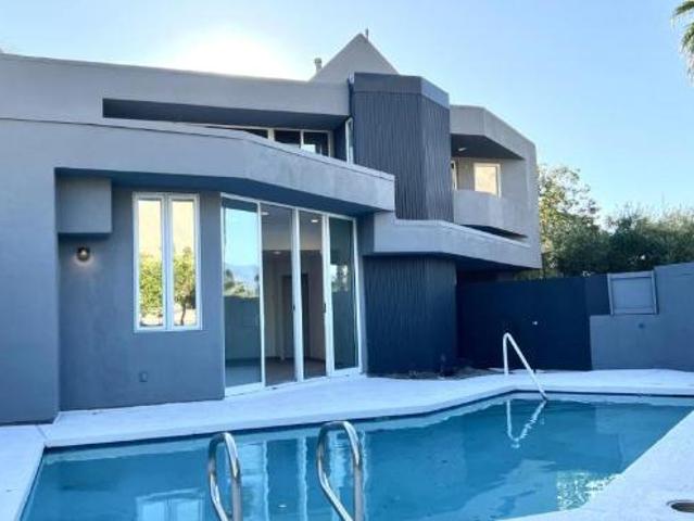 4 Br, 4 bath, Apartment 2286 N Junipero Ave