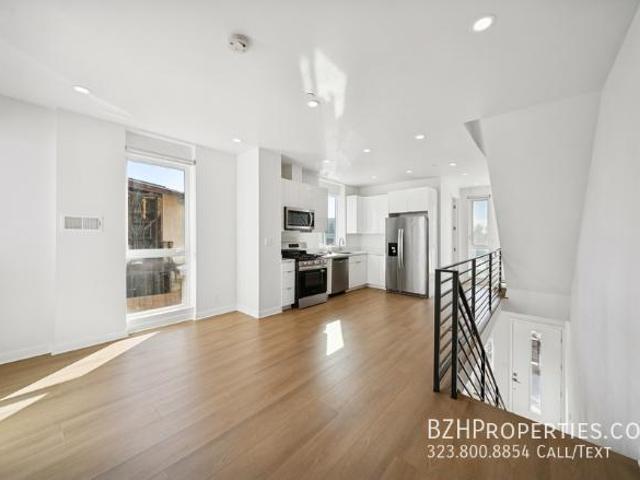 4 Br, 4 bath, Condo 4525 St Elmo Dr