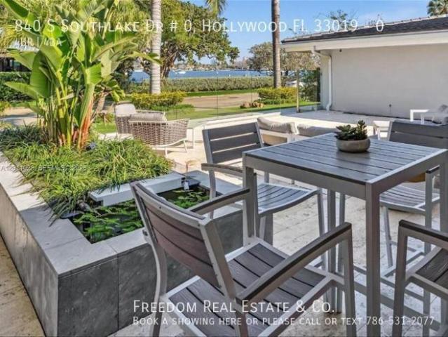 4 Br, 4 bath, Condo 840 S Southlake Dr