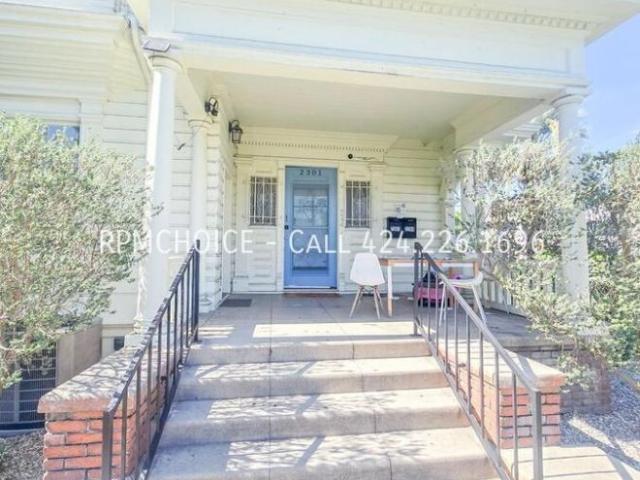 4 Br, 4 bath, Condo 2301 Scarff St