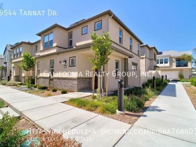 4 Br, 4 bath, Condo 39544 Tannat Dr