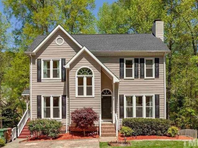 4 Br, 4 bath, Single Family Home 107 Thensia Ct