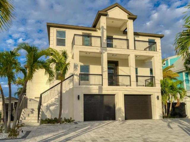 4 Br, 4 bath, Single Family Home 116 Devon Dr