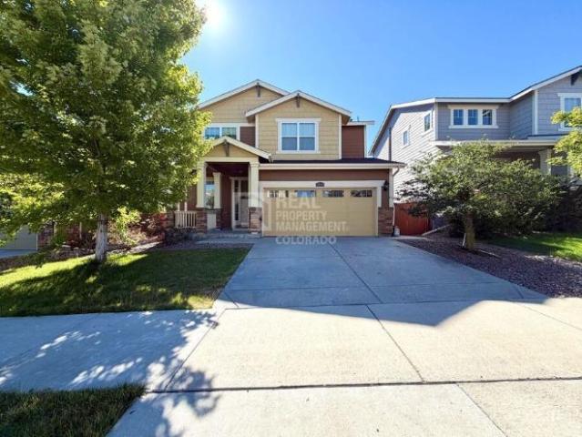 4 Br, 4 bath, Single Family 15098 Chicago St