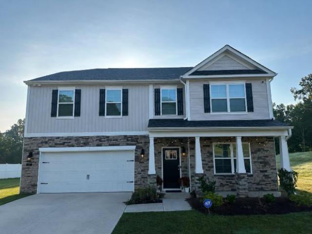 4 Br, 4 bath, Single Family 151 Lisa Ln