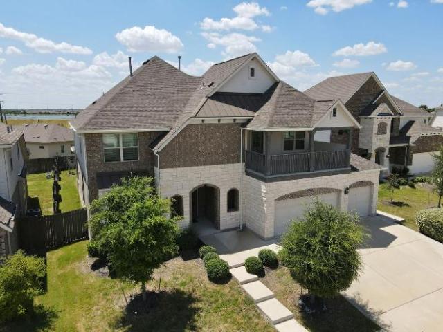 4 Br, 4 bath, Single Family 18116 Leccion Drive