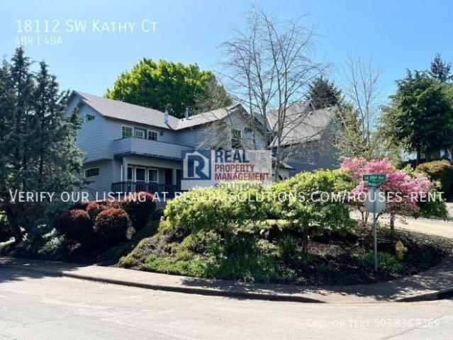 4 Br, 4 bath, Single Family 18112 SW Kathy Ct