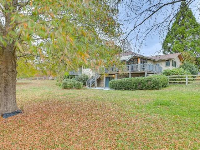 4 Br, 4 bath, Single Family 189 Flint Ridge Rd