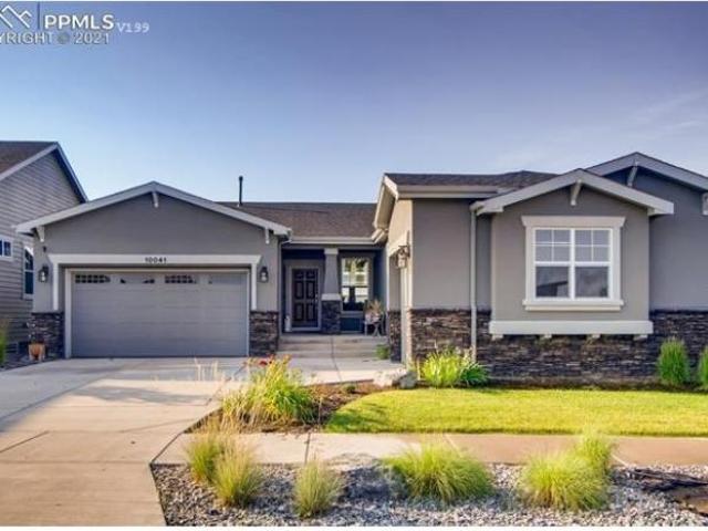 4 Br, 4 bath, Single Family 10041 Coyote Song Terrace