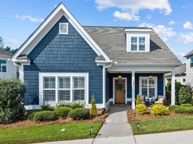 4 Br, 4 bath, Single Family 1021 Saddlers Way