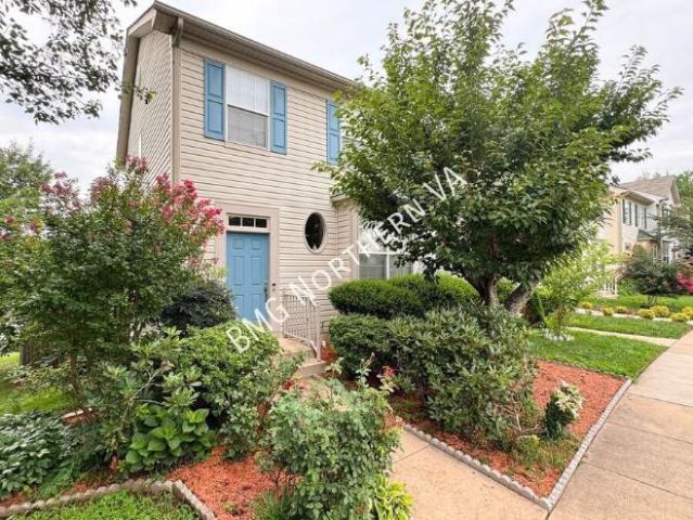 4 Br, 4 bath, Single Family 10230 Magnolia Grove Dr