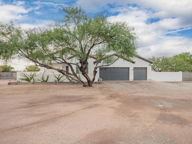 4 Br, 4 bath, Single Family 10335 North Tall Cotton Drive