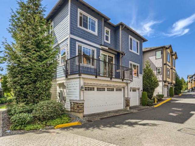 4 Br, 4 bath, Single Family 10351 156th Ln NE