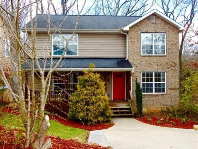 4 Br, 4 bath, Single Family 104 Unadilla Ave