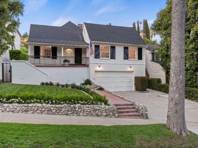4 Br, 4 bath, Single Family 10527 Le Conte Avenue