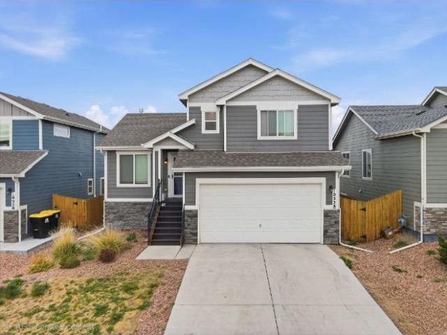 4 Br, 4 bath, Single Family 10528 Kalama Dr